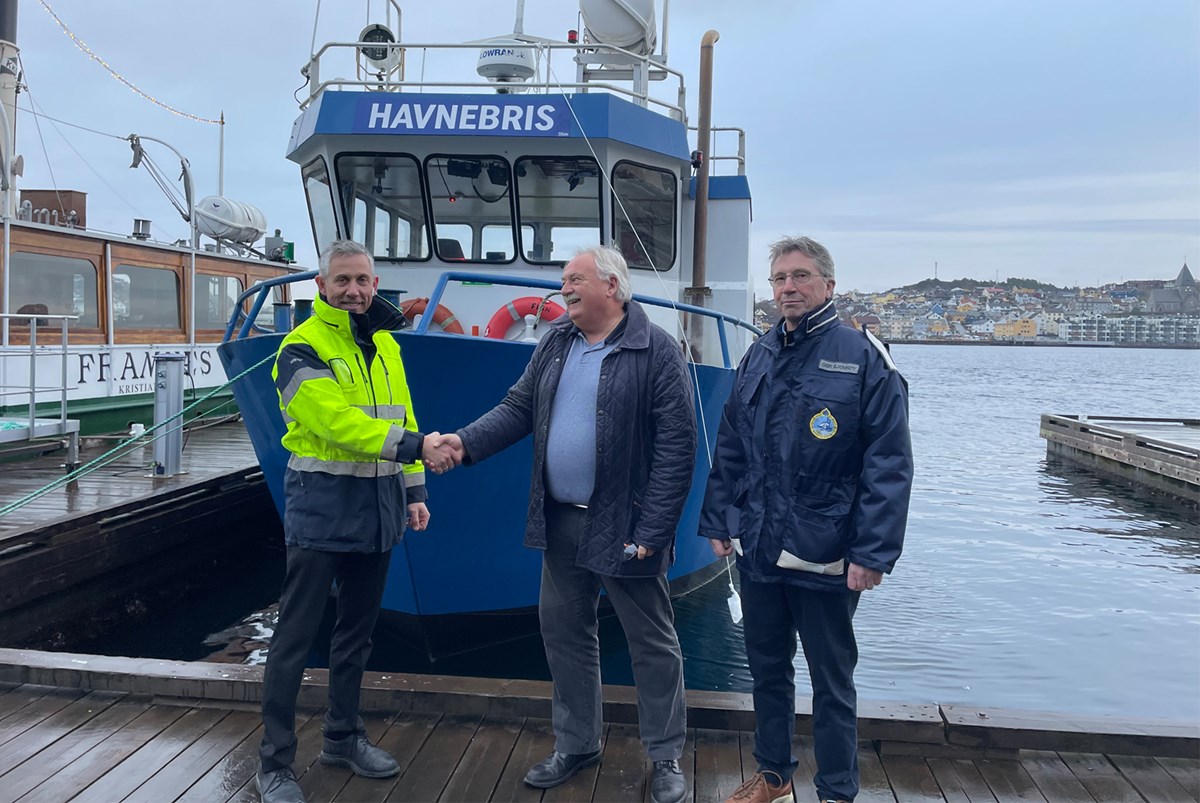 Uhøytidelig dåp av «Havnebris»- Kristiansund og Nordmøre Havn